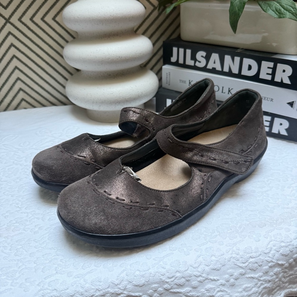 Vionic Dark Brown Suede Loafers Classic Flats - Gem